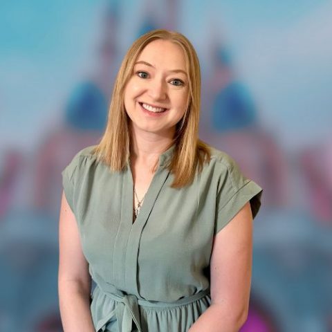 Julia Vertullo | Extra Magic Trips